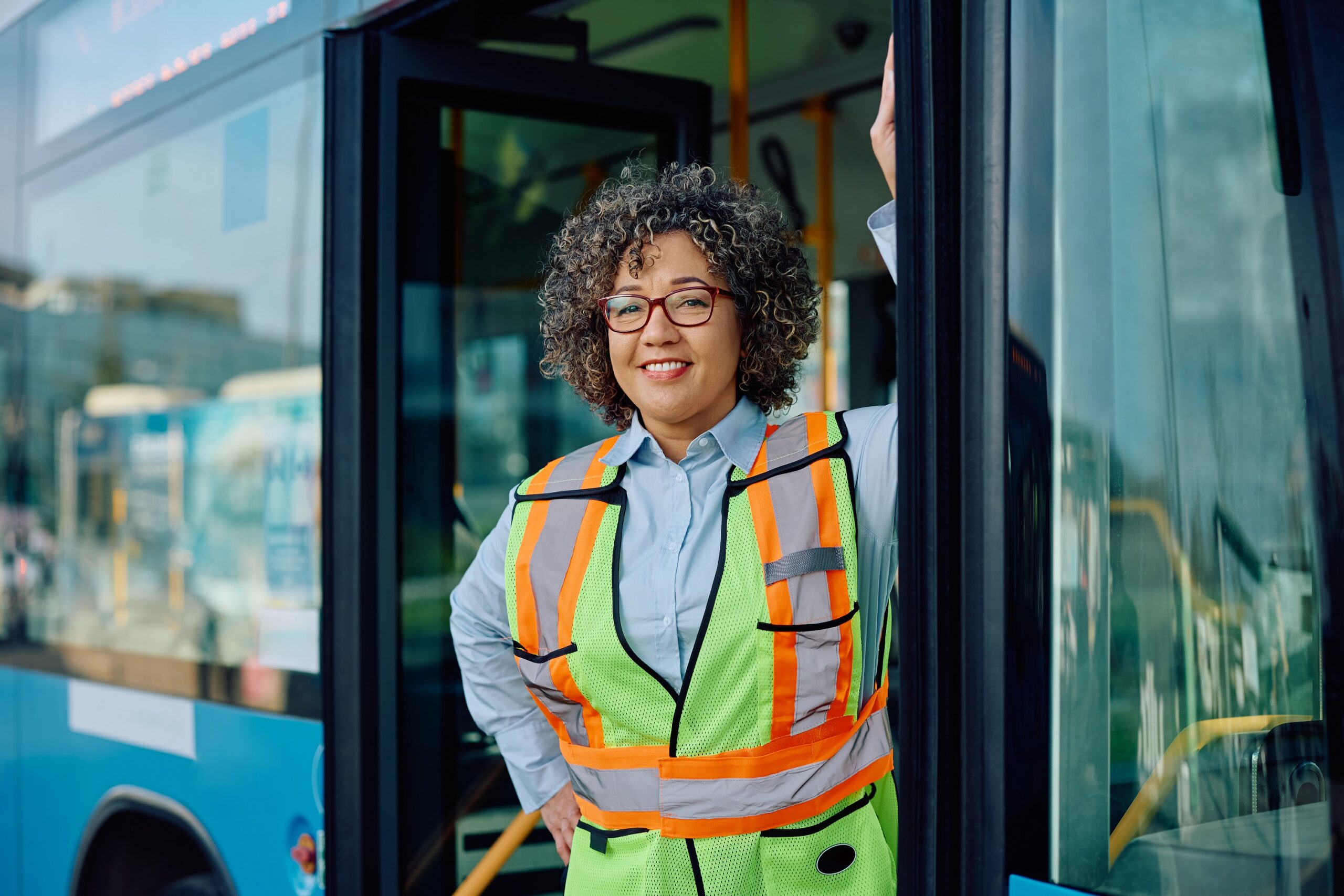 The Importance of PPE Designed for Women in Logistics - Elite HR Logistics